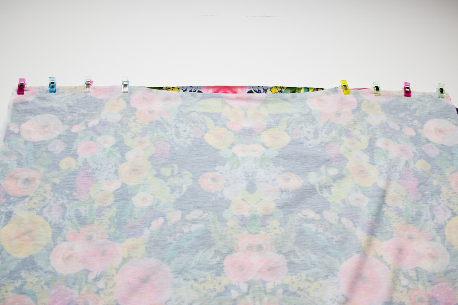 Car Seat Cover Pattern & Sewing Tutorial | Spoonflower - Sweet Red Poppy