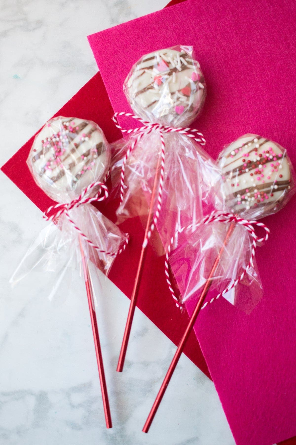 Valentine's Day Chocolate Oreo Pops - Sweet Red Poppy
