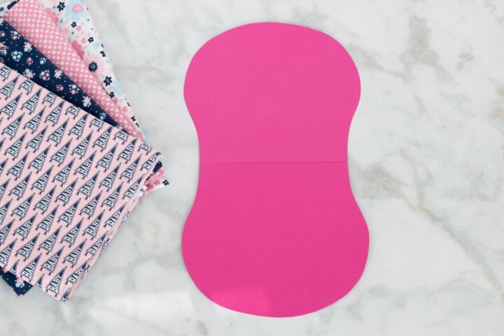 FREE Baby Burp Cloth Pattern - Sweet Red Poppy