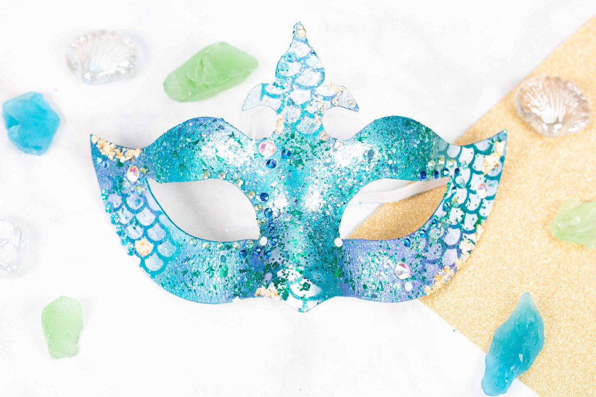 DIY Handmade Halloween Costume Mask - Sweet Red Poppy