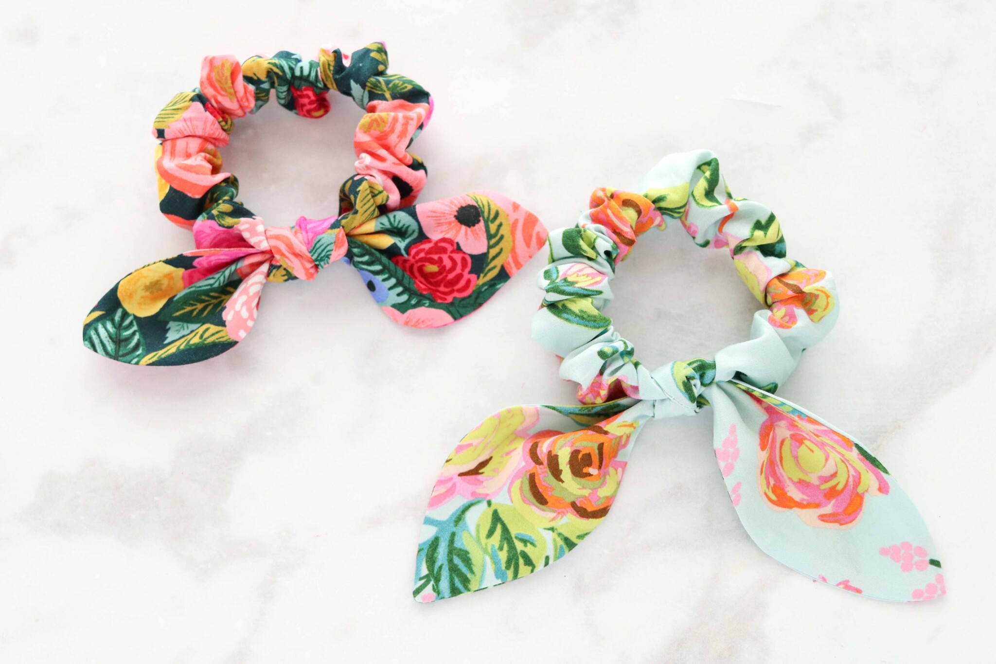 DIY How to Make A Scrunchie | Free Sewing Pattern - Sweet Red Poppy