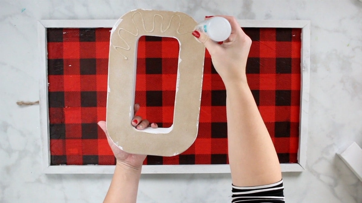 DIY Holiday JOY Sign Rustoleum Imagine Spray Paint - Sweet Red Poppy