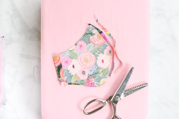 How to Make a DIY Scarf Face Mask | Sewing | Sweet Red Poppy