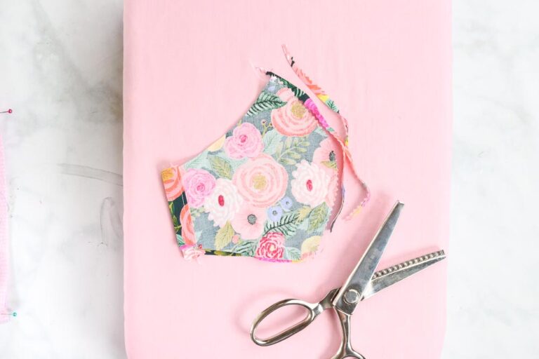 How to Make a DIY Scarf Face Mask | Sewing | Sweet Red Poppy