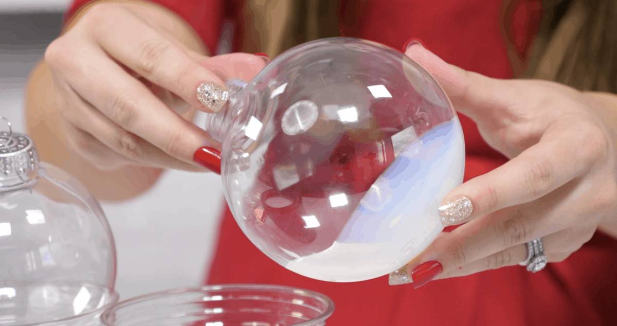 Make a Santa Cam with supplies from Dollar Tree! - Sweet Red Poppy