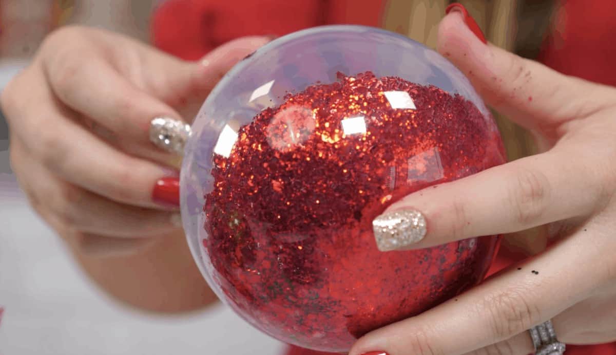 Make a Santa Cam with supplies from Dollar Tree! - Sweet Red Poppy