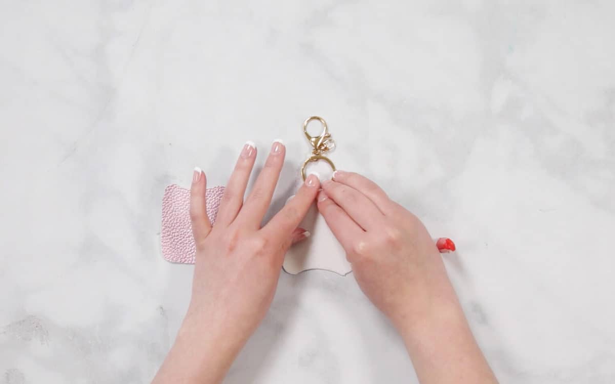 Hand Sanitizer Holder | Us craft blog | Sweet Red Poppy