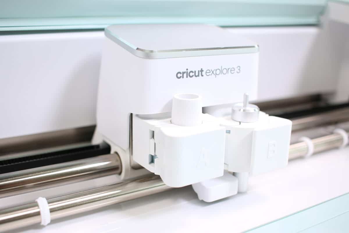 Cricut Explore 3 vs Cricut Explore Air 2 | US craft | Sweet Red Poppy
