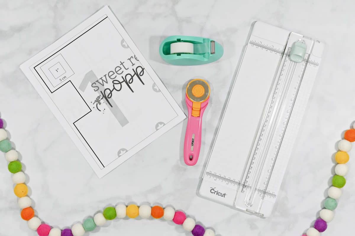 Zippered Box Pouch | US sewing | Sweet Red Poppy