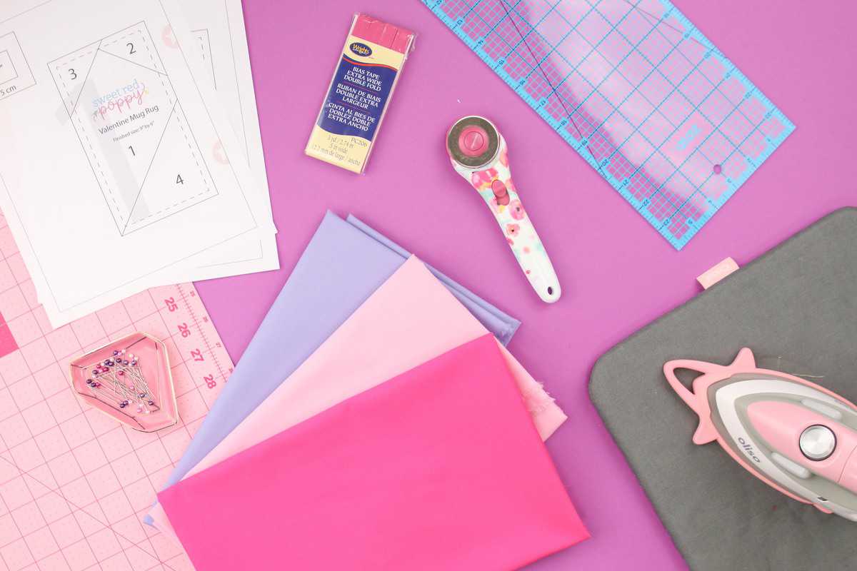 Valentine's Heart Mug Rug Pattern - Sweet Red Poppy