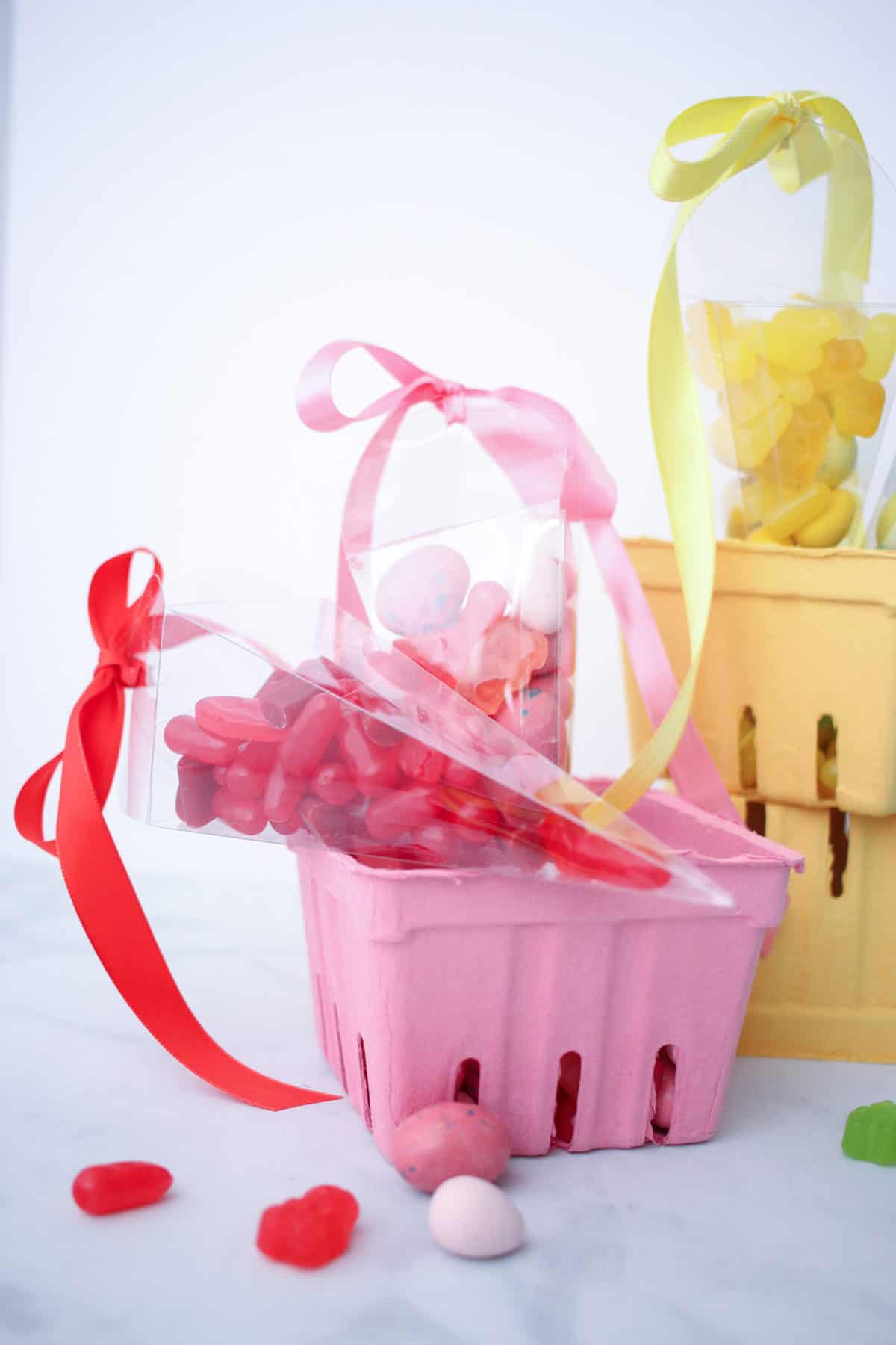 How to Make a Paper Carrot Treat Box - Sweet Red Poppy