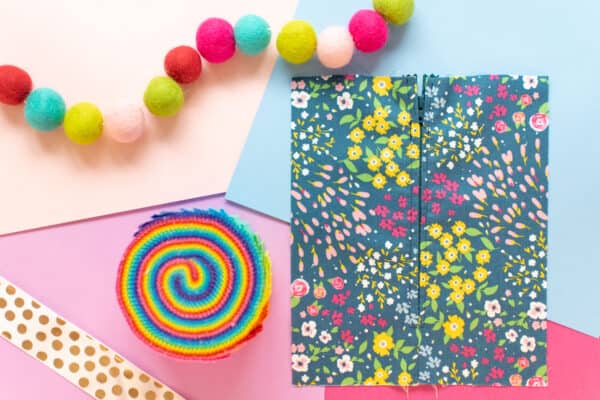 How to Sew a Centered Zipper (2 Ways) - Sweet Red Poppy