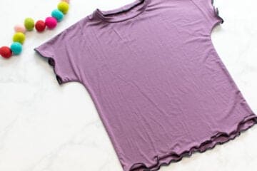 How to Sew a Lettuce-Edge Hem with a Serger - Sweet Red Poppy