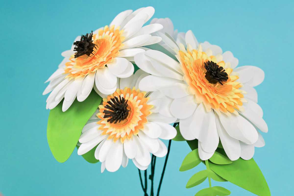 Daisy Paper Flower Template and Tutorial - Sweet Red Poppy
