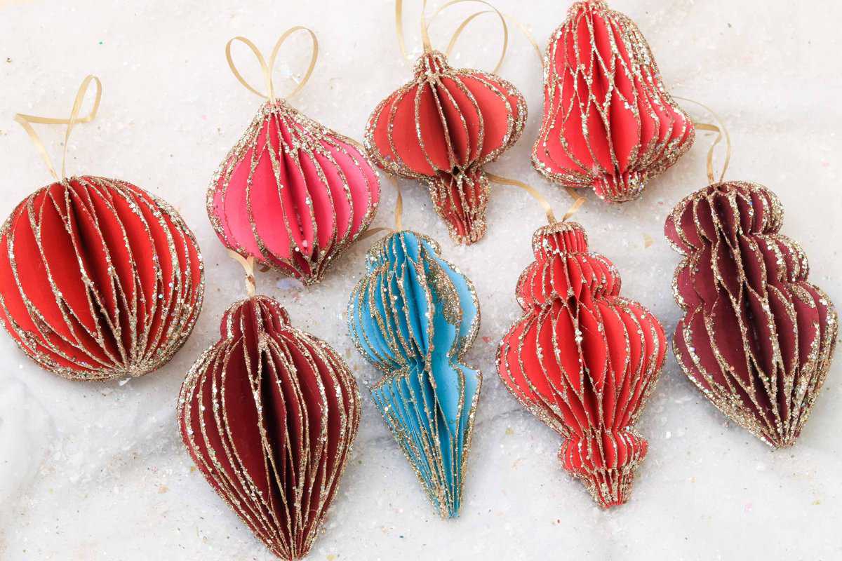 How to Make Honeycomb Paper Christmas Ornaments - Sweet Red Poppy