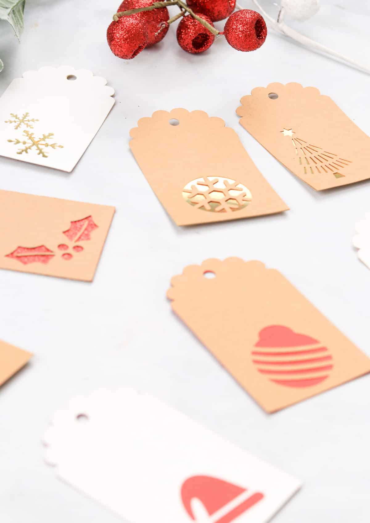 How to Make Christmas Gift Tags with Your Cricut Machine - Sweet Red Poppy