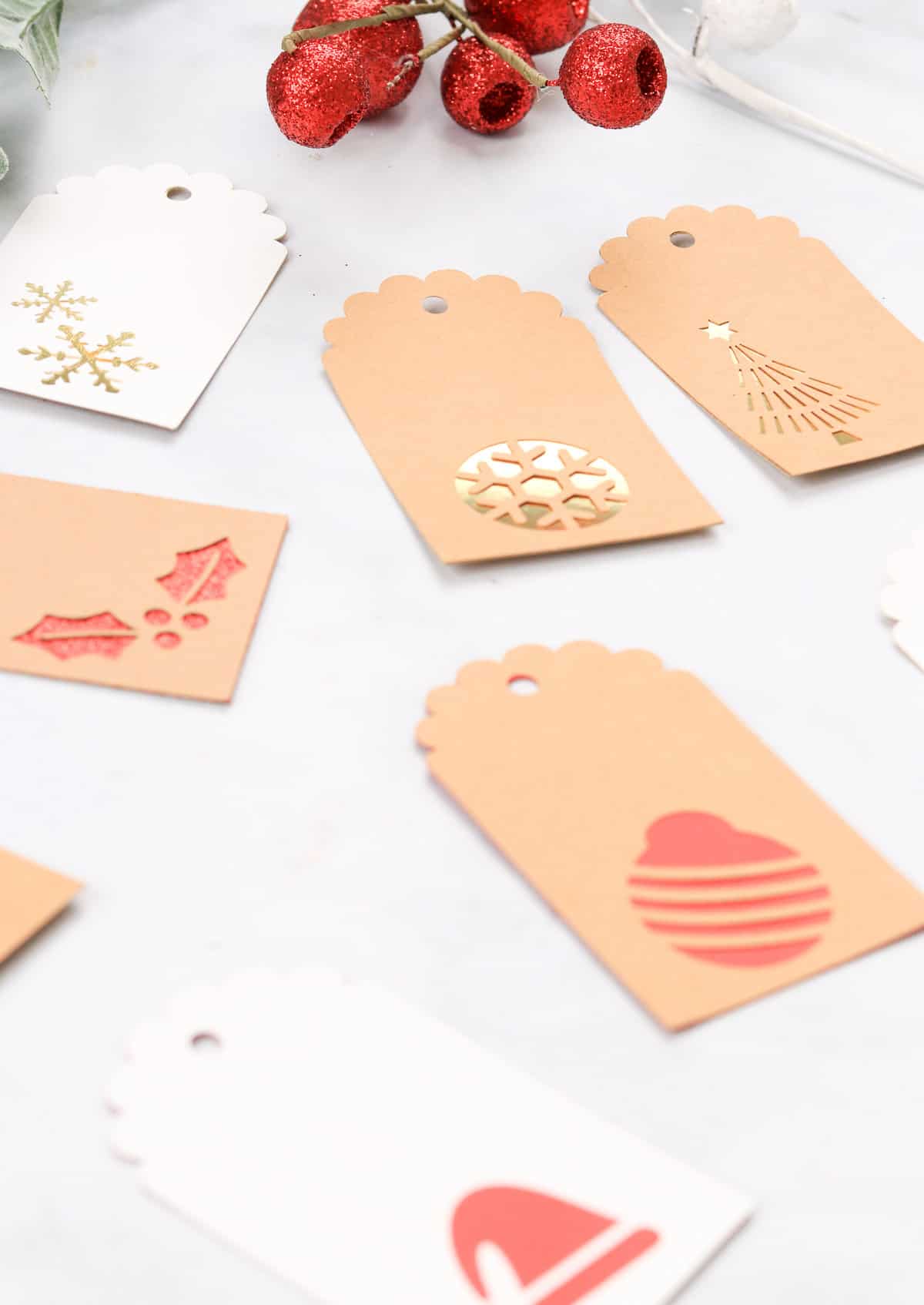 How to Make Christmas Gift Tags with Your Cricut Machine - Sweet Red Poppy