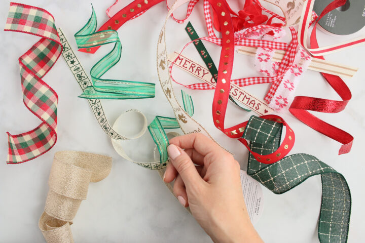 How to Tie a Perfect Bow with Ribbon - Seven Ways - Sweet Red Poppy