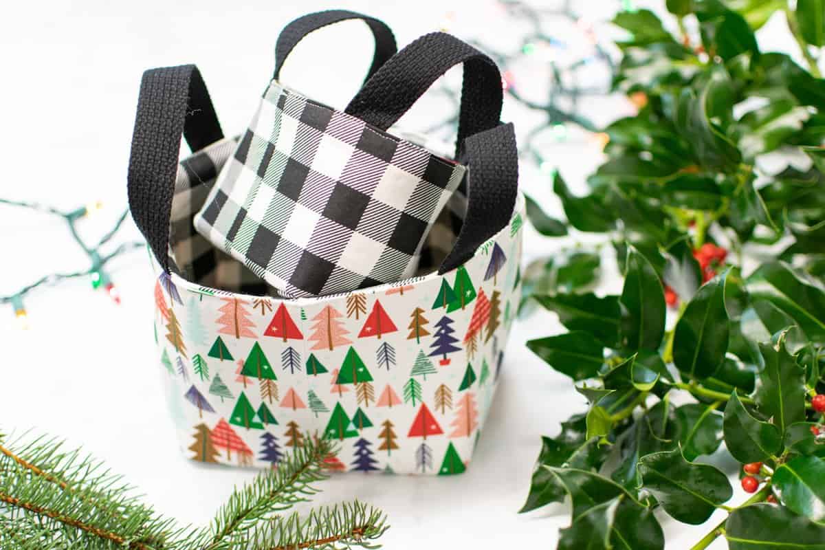 Reusable Holiday Gift Baskets - Sweet Red Poppy