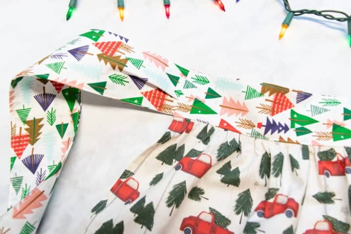 Free Apron Pattern | How to Sew a Half Apron - Sweet Red Poppy