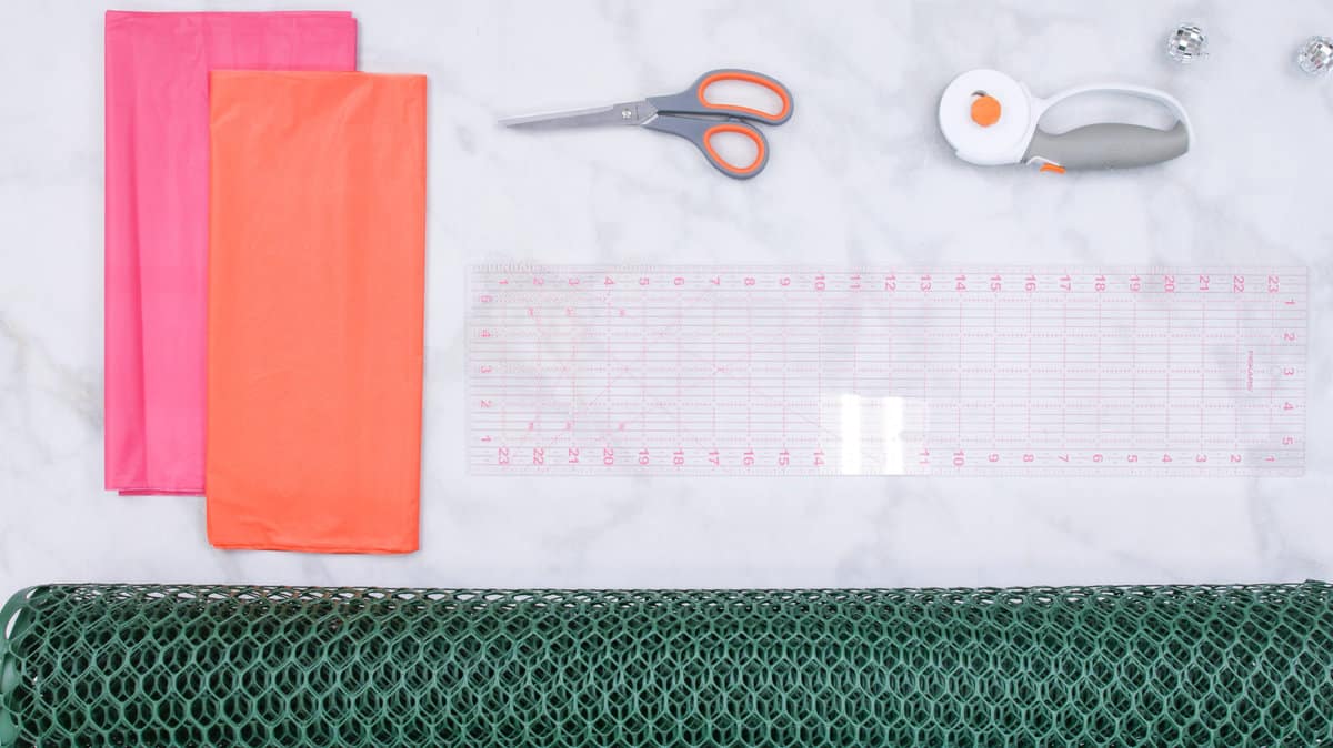 DIY Tablecloth Party Backdrop - Sweet Red Poppy
