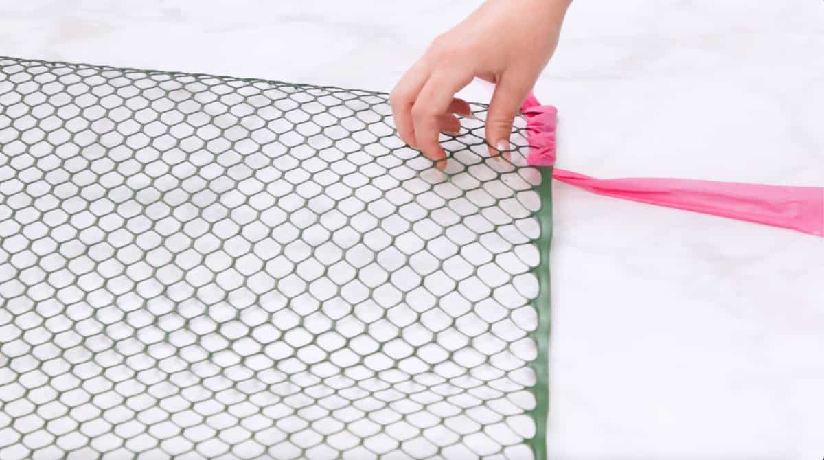 DIY Tablecloth Party Backdrop - Sweet Red Poppy