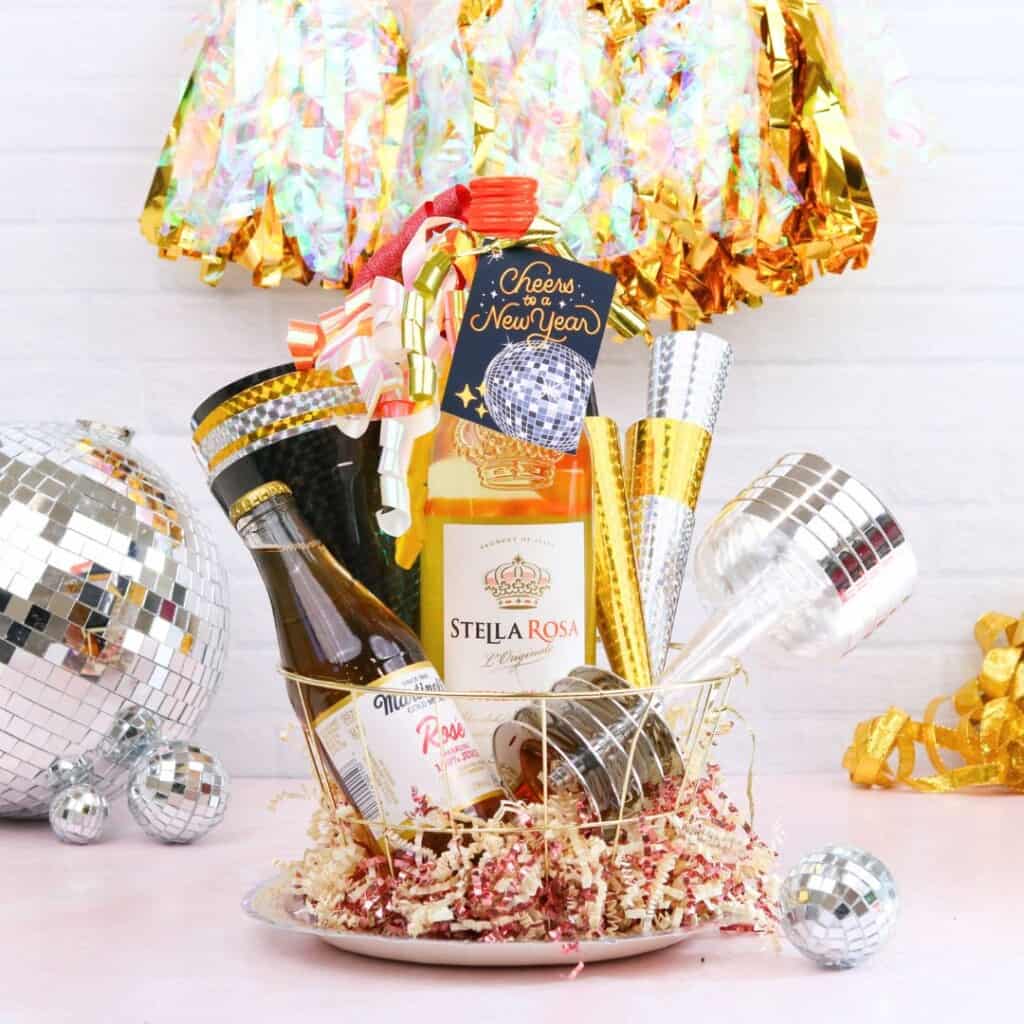 Reusable Holiday Gift Baskets - Sweet Red Poppy