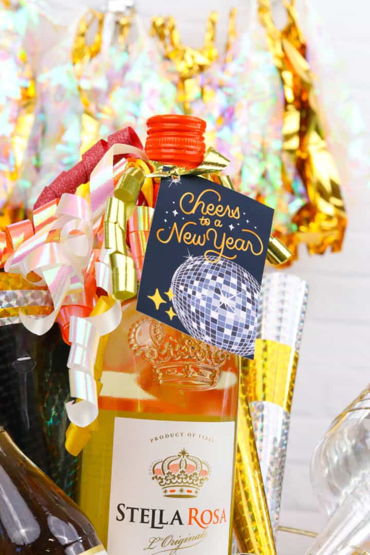 New Year's Gift Tags - Free Printable - Sweet Red Poppy