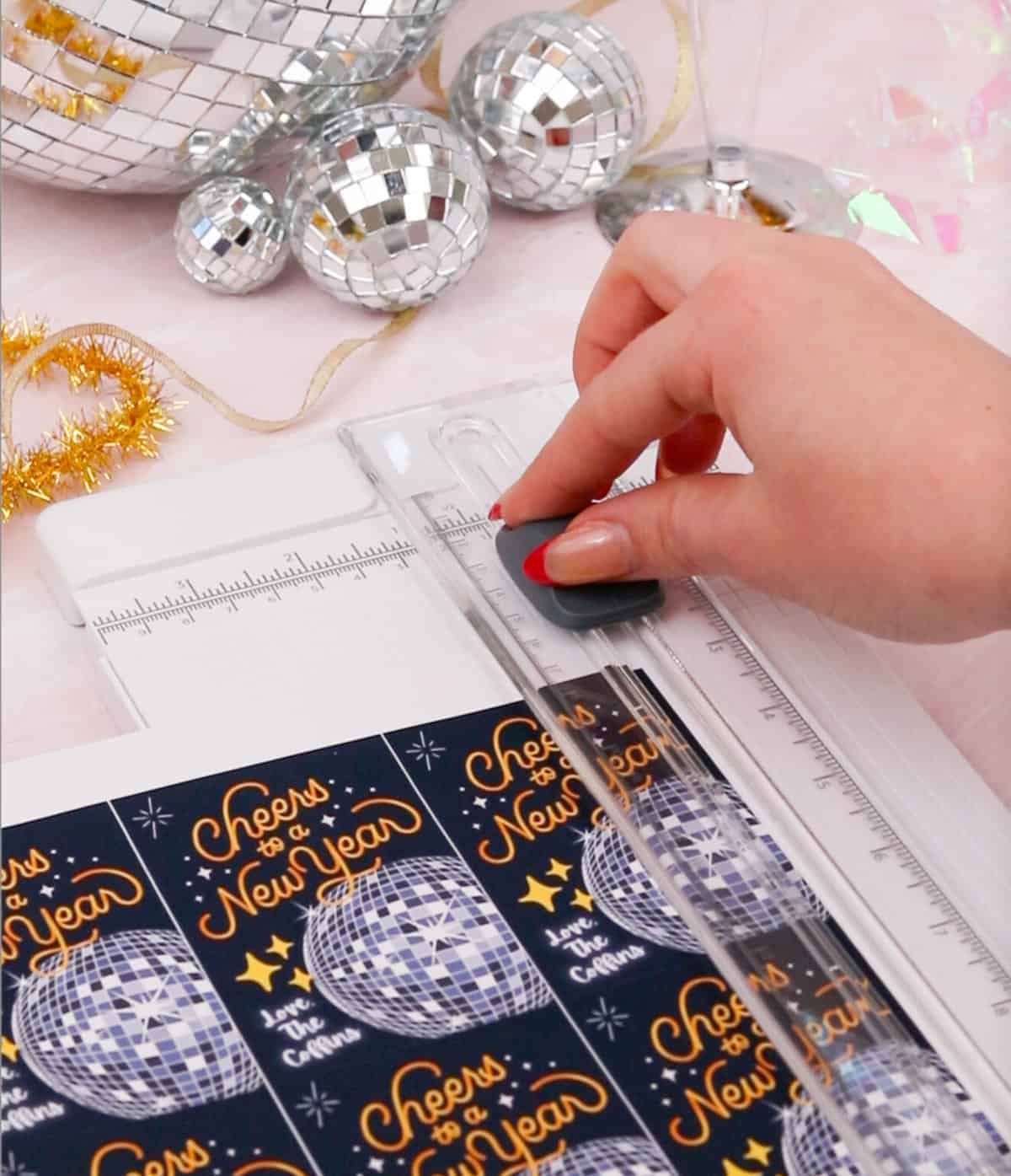 New Year's Gift Tags - Free Printable - Sweet Red Poppy