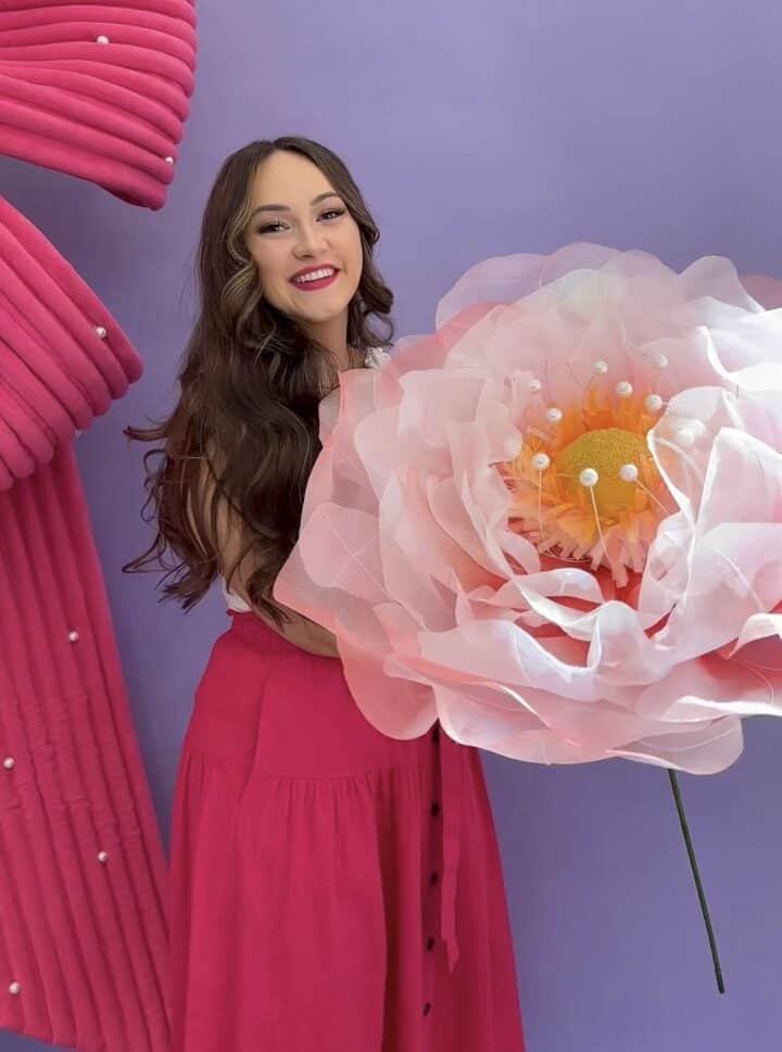 How to Make a Giant Standing Organza Fabric Flower - Sweet Red Poppy