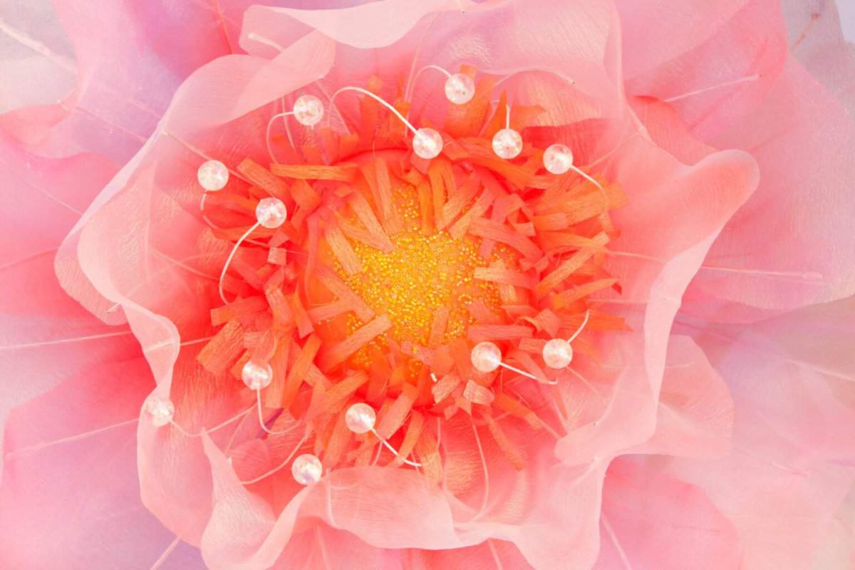 How to Make a Giant Standing Organza Fabric Flower - Sweet Red Poppy