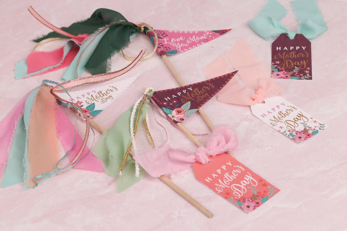 Free Printable Mother's Day Gift Tags - Sweet Red Poppy