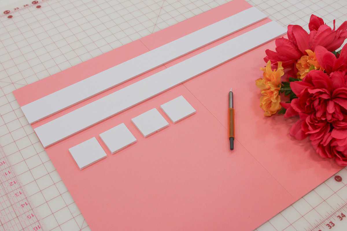 Personalized DIY Floral Bloom Box Sign Tutorial - Sweet Red Poppy