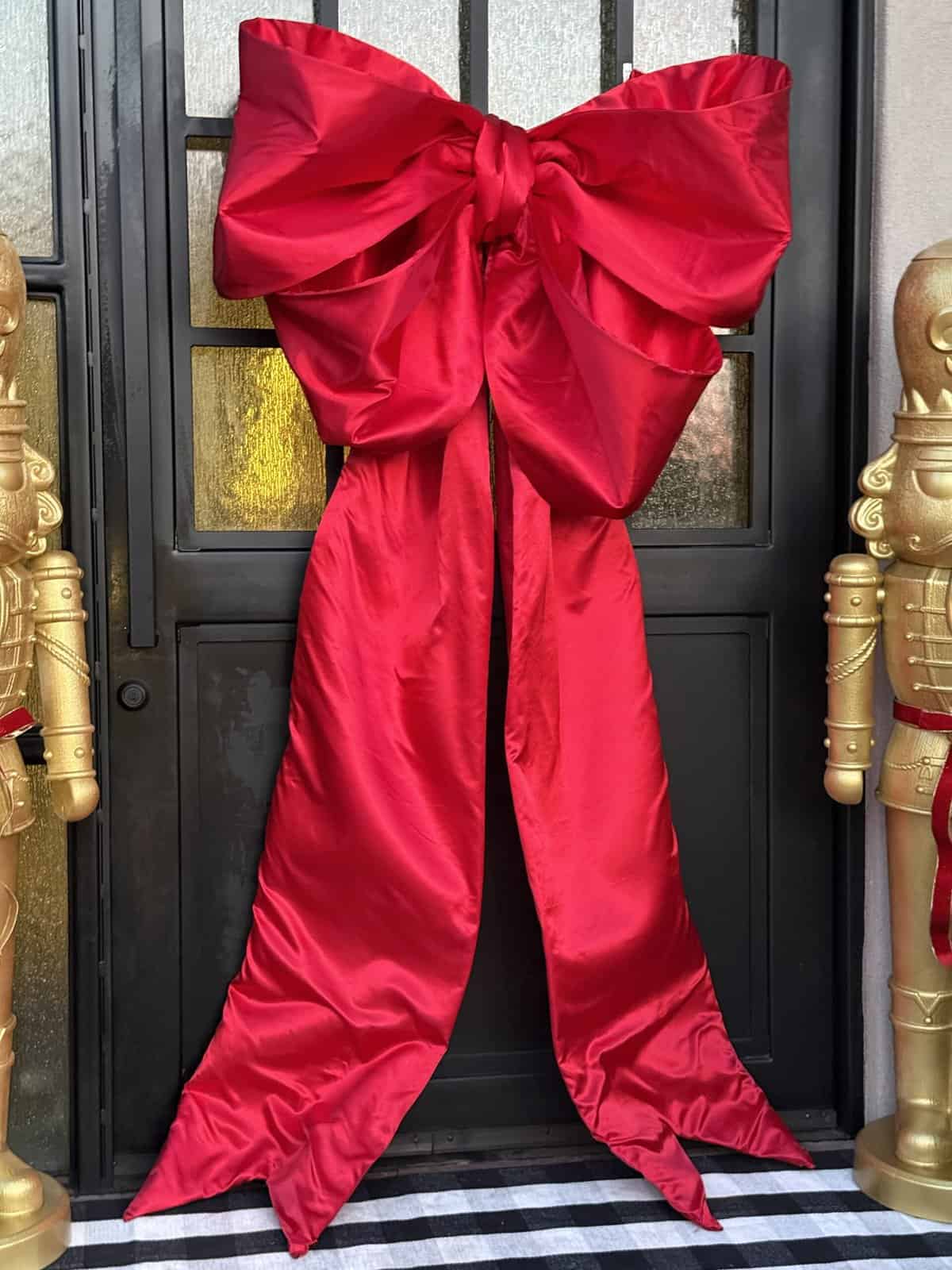 How to Make a Giant Fabric Wall Bow for Party Decor - Sweet Red Poppy