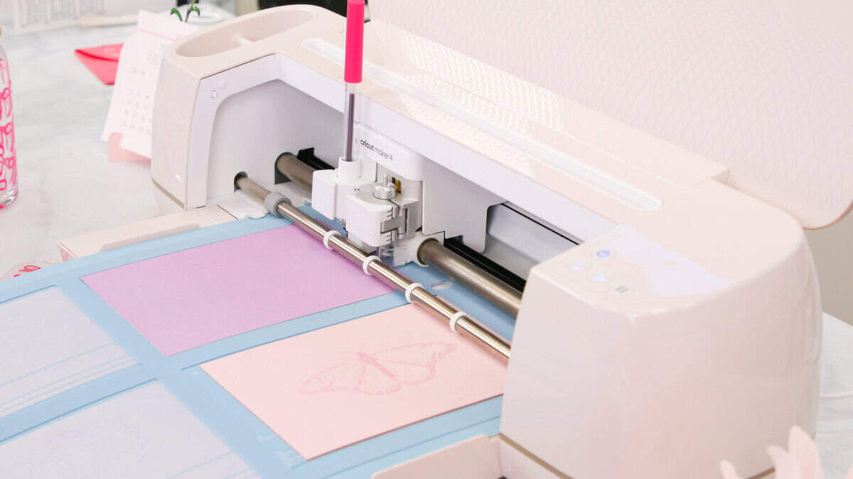 The New Cricut Maker 4- What's the Difference Between Cricut Maker 4 vs ...